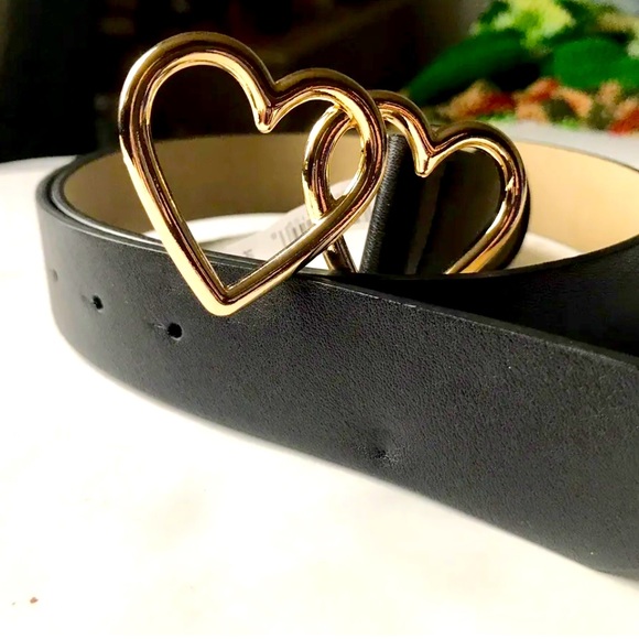 Betsey Johnson | Accessories | Nwt Betsy Johnson Double Heart Belt ...